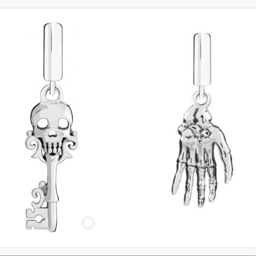 Chamilia Skeleton Key & Skeleton Hand Dangle Beads - Gem
